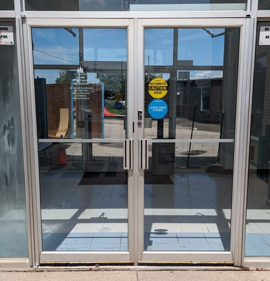 How to Choose the Right Door for your Commercial Storefront - Delet ...